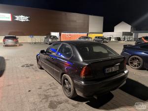 BMW 320 2002 Viļņa, ar dzinēja tilpumu 2.00 L un nobraukumu 123 tūkst. km par 1250 €, foto 5 vietnē AUTOMOTO.COM.LV