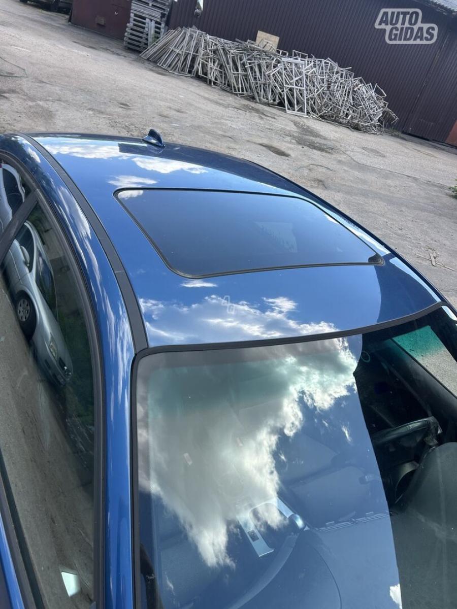 BMW 320 2005 Viļņa, ar dzinēja tilpumu 2.00 L un nobraukumu 430 tūkst. km par 1300 €, foto 7 vietnē AUTOMOTO.COM.LV