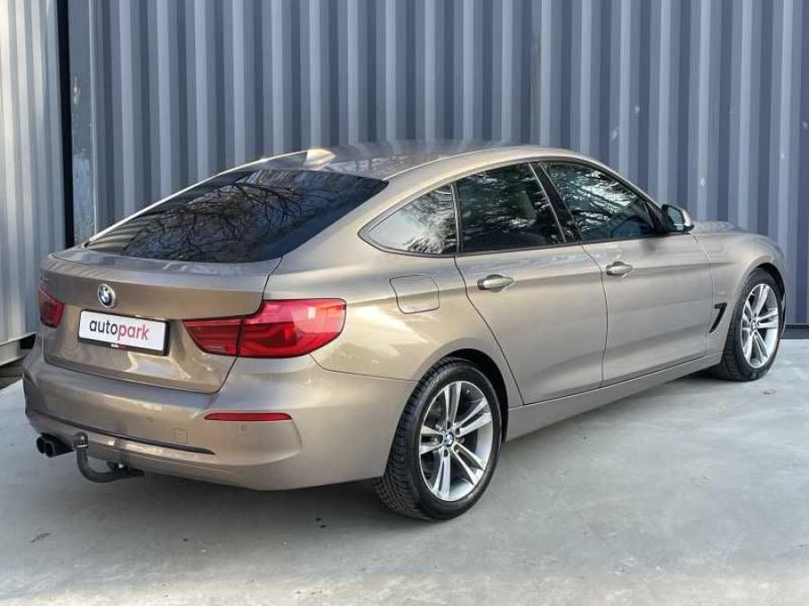 BMW 320 2016 in Vilnius, with an engine capacity of 2.00 L and mileage of 258 thousand km for 9900 €, photo 4 on AUTOMOTO.COM.LV