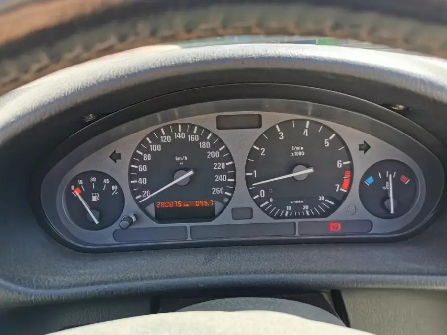 Sarkans BMW 320 1994 Kuldīga, ar dzinēja tilpumu 2.00 L un nobraukumu 281 tūkst. km par 4300 €, foto 14 vietnē AUTOMOTO.COM.LV