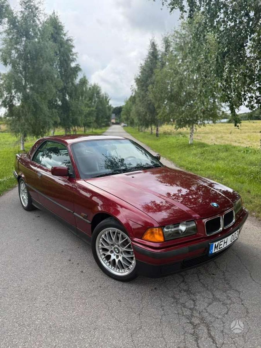 Sarkans BMW 320 1995 Kretinga, ar dzinēja tilpumu 1.99 L un nobraukumu 243 tūkst. km par 8250 €, foto 1 vietnē AUTOMOTO.COM.LV