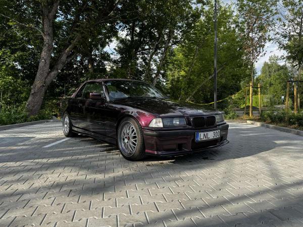 Sarkans BMW 320 1997 Viļņa, ar dzinēja tilpumu 1.99 L un nobraukumu 384 tūkst. km par 9000 €, foto 9 vietnē AUTOMOTO.COM.LV