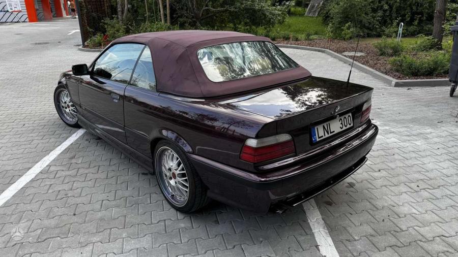 Sarkans BMW 320 1997 Viļņa, ar dzinēja tilpumu 1.99 L un nobraukumu 384 tūkst. km par 9000 €, foto 22 vietnē AUTOMOTO.COM.LV