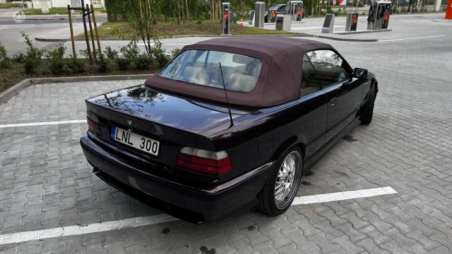 Sarkans BMW 320 1997 Viļņa, ar dzinēja tilpumu 1.99 L un nobraukumu 384 tūkst. km par 9000 €, foto 23 vietnē AUTOMOTO.COM.LV