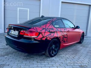 Red BMW 320 2008 in Riga, with an engine capacity of 2.00 L and mileage of 0 thousand km for 3850 €, photo 5 on AUTOMOTO.COM.LV
