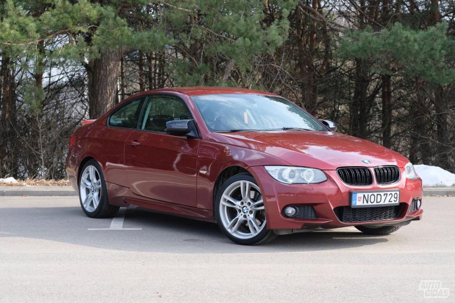 Sarkans BMW 320 2013 Viļņa, ar dzinēja tilpumu 2.00 L un nobraukumu 262 tūkst. km par 10000 €, foto 1 vietnē AUTOMOTO.COM.LV
