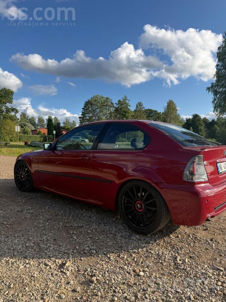 Red BMW 320 2002 in Riga, with an engine capacity of 2.00 L and mileage of 431 thousand km for 3200 €, photo 4 on AUTOMOTO.COM.LV
