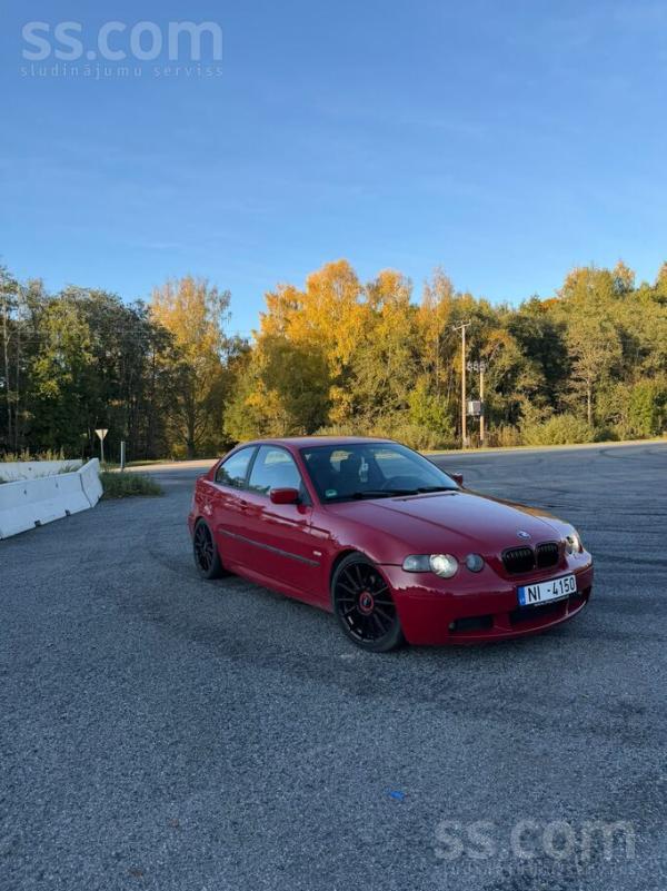 Red BMW 320 2002 in Riga, with an engine capacity of 2.00 L and mileage of 430 thousand km for 3200 €, photo 5 on AUTOMOTO.COM.LV