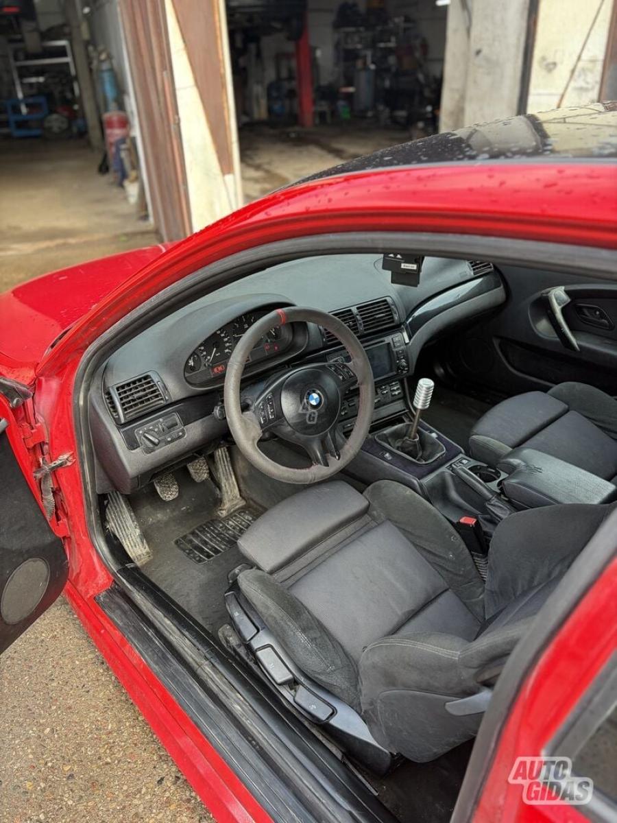 Red BMW 320 2004 in Klaipeda, with an engine capacity of 2.00 L and mileage of 287 thousand km for 1350 €, photo 9 on AUTOMOTO.COM.LV