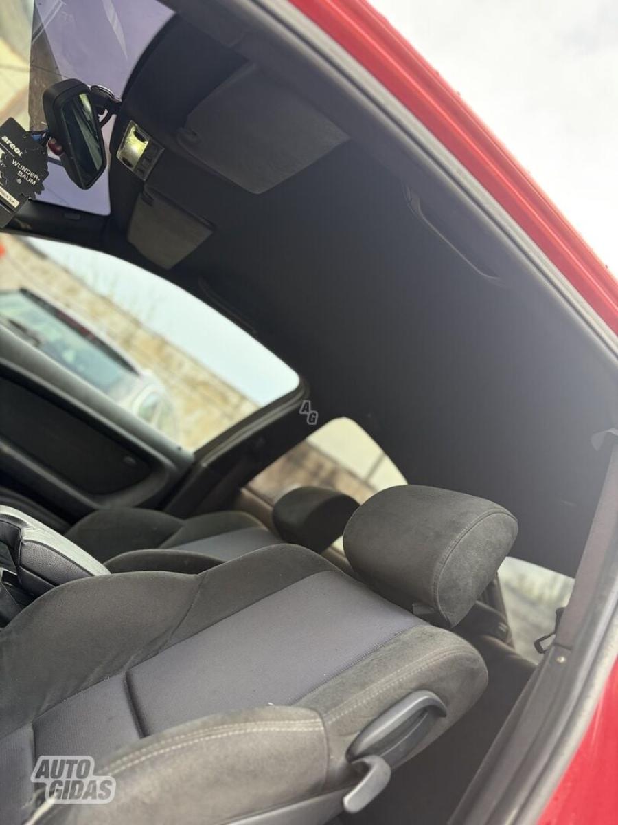 Red BMW 320 2004 in Klaipeda, with an engine capacity of 2.00 L and mileage of 287 thousand km for 1350 €, photo 10 on AUTOMOTO.COM.LV