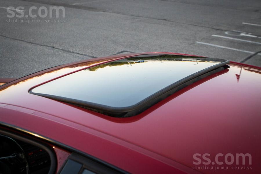 Red BMW 320 2002 in Riga, with an engine capacity of 2.00 L and mileage of 344 thousand km for 3950 €, photo 11 on AUTOMOTO.COM.LV