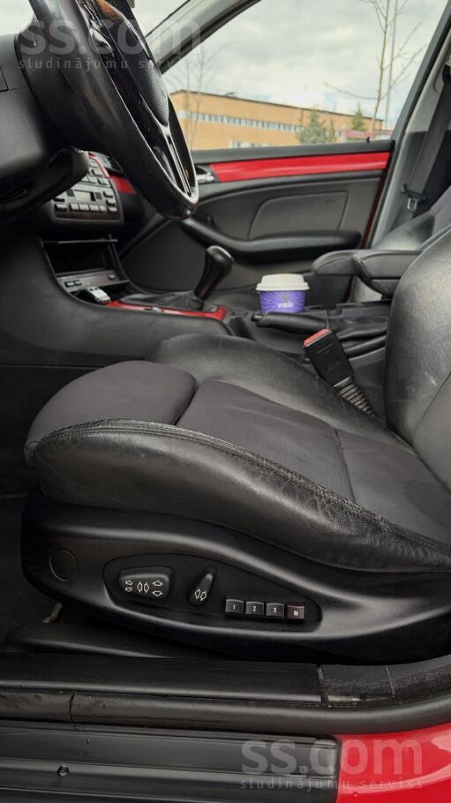 Sarkans BMW 320 2003 Liepāja, ar dzinēja tilpumu 2.00 L un nobraukumu 404 tūkst. km par 2900 €, foto 8 vietnē AUTOMOTO.COM.LV