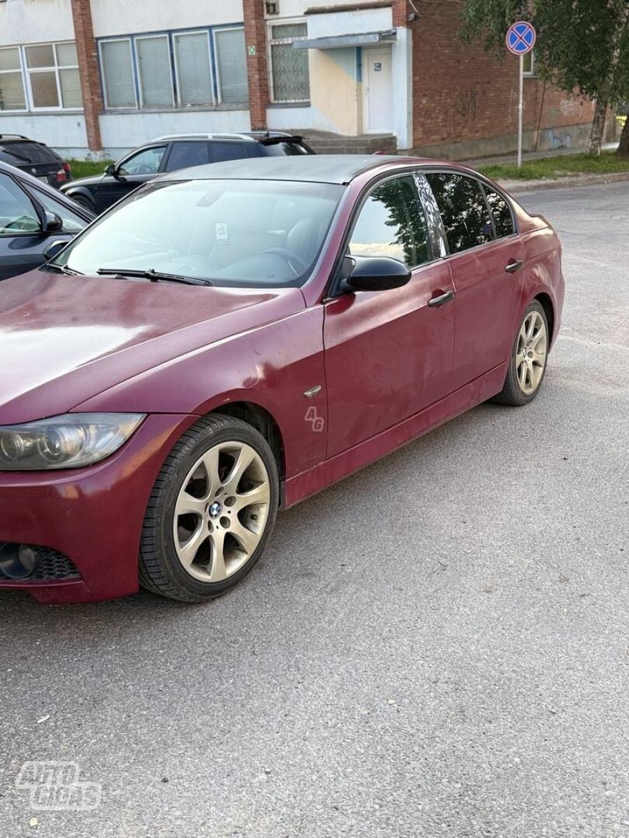 Red BMW 320 2005 in Alytus, with an engine capacity of 2.00 L and mileage of 490 thousand km for 2600 €, photo 14 on AUTOMOTO.COM.LV