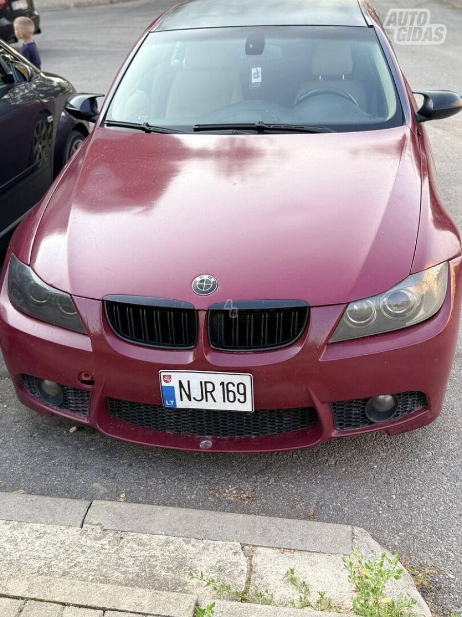 Red BMW 320 2005 in Alytus, with an engine capacity of 2.00 L and mileage of 490 thousand km for 2600 €, photo 15 on AUTOMOTO.COM.LV