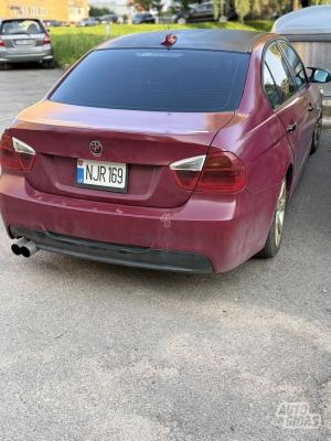 Red BMW 320 2005 in Alytus, with an engine capacity of 2.00 L and mileage of 490 thousand km for 2600 €, photo 17 on AUTOMOTO.COM.LV