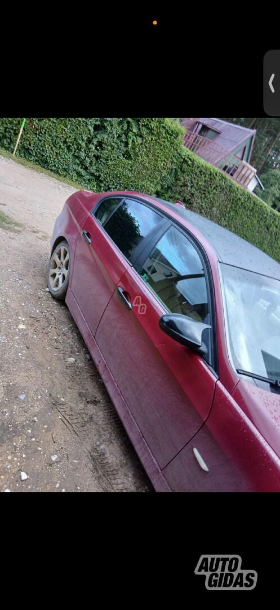 Red BMW 320 2005 in Alytus, with an engine capacity of 2.00 L and mileage of 490 thousand km for 1800 €, photo 11 on AUTOMOTO.COM.LV