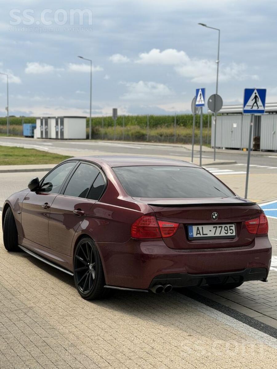 Sarkans BMW 320 2005 Rīga, ar dzinēja tilpumu 2.00 L un nobraukumu 300 tūkst. km par 7300 €, foto 3 vietnē AUTOMOTO.COM.LV
