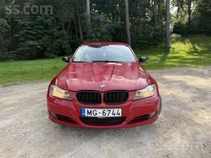 Red BMW 320 2008 in Riga, with an engine capacity of 2.00 L and mileage of 209 thousand km for 4300 €, photo  on AUTOMOTO.COM.LV