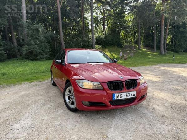 Red BMW 320 2008 in Riga, with an engine capacity of 2.00 L and mileage of 209 thousand km for 4300 €, photo 3 on AUTOMOTO.COM.LV