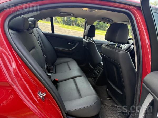 Red BMW 320 2008 in Riga, with an engine capacity of 2.00 L and mileage of 209 thousand km for 4300 €, photo 9 on AUTOMOTO.COM.LV
