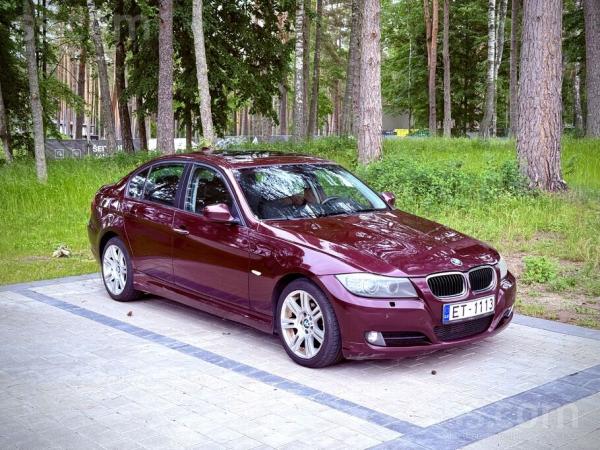 Красный БМВ 320 2009 в Рига, объемом двигателя 2.00 л и пробегом 443 тыс. км за 4000 €, фото 1 на AUTOMOTO.COM.LV