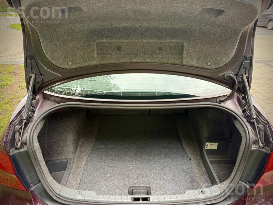 Sarkans BMW 320 2009 Rīga, ar dzinēja tilpumu 2.00 L un nobraukumu 443 tūkst. km par 4000 €, foto 14 vietnē AUTOMOTO.COM.LV