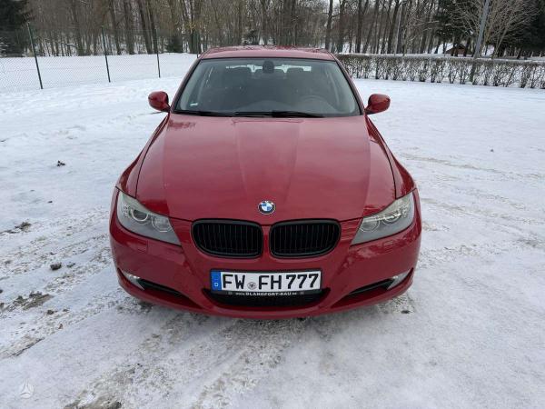 Red BMW 320 2011 in Marijampole, with an engine capacity of 2.00 L and mileage of 188 thousand km for 5800 €, photo 9 on AUTOMOTO.COM.LV