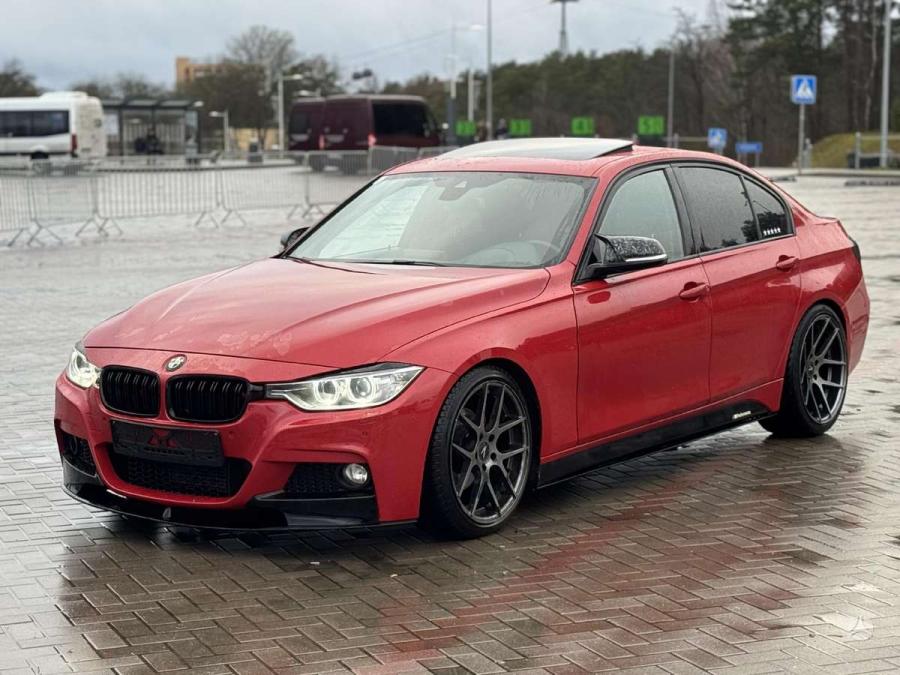 Sarkans BMW 320 2012 Lazdijai, ar dzinēja tilpumu 2.00 L un nobraukumu 215 tūkst. km par 12000 €, foto 1 vietnē AUTOMOTO.COM.LV