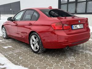 Red BMW 320 2012 in Vilnius, with an engine capacity of 2.00 L and mileage of 246 thousand km for 9990 €, photo 6 on AUTOMOTO.COM.LV