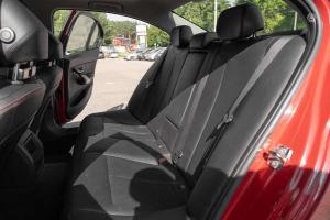 Sarkans BMW 320 2012 Viļņa, ar dzinēja tilpumu 2.00 L un nobraukumu 155 tūkst. km par 10990 €, foto 18 vietnē AUTOMOTO.COM.LV