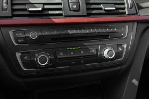Sarkans BMW 320 2012 Viļņa, ar dzinēja tilpumu 2.00 L un nobraukumu 155 tūkst. km par 10990 €, foto 22 vietnē AUTOMOTO.COM.LV