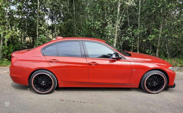 БМВ 320 2012 в Вильнюс на AUTOMOTO.COM.LV Красный БМВ 320 2012 в Вильнюс, объемом двигателя 2.00 л и пробегом 275 тыс. км за 9250 €, фото 9 на AUTOMOTO.COM.LV