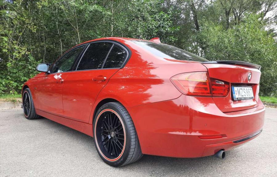 Sarkans BMW 320 2012 Viļņa, ar dzinēja tilpumu 2.00 L un nobraukumu 275 tūkst. km par 9250 €, foto 12 vietnē AUTOMOTO.COM.LV