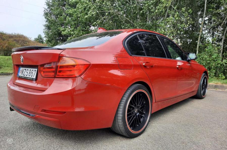 Sarkans BMW 320 2012 Viļņa, ar dzinēja tilpumu 2.00 L un nobraukumu 275 tūkst. km par 9250 €, foto 14 vietnē AUTOMOTO.COM.LV