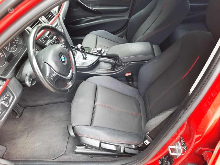 Sarkans BMW 320 2012 Viļņa, ar dzinēja tilpumu 2.00 L un nobraukumu 275 tūkst. km par 9250 €, foto 21 vietnē AUTOMOTO.COM.LV