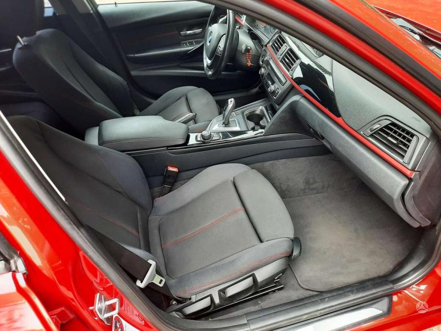Sarkans BMW 320 2012 Viļņa, ar dzinēja tilpumu 2.00 L un nobraukumu 275 tūkst. km par 9250 €, foto 23 vietnē AUTOMOTO.COM.LV