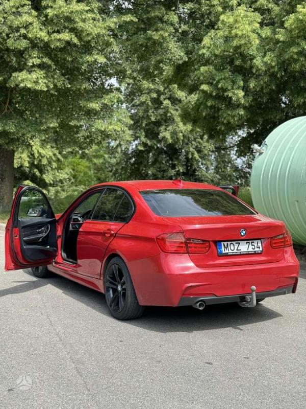 Sarkans BMW 320 2014 Viļņa, ar dzinēja tilpumu 2.00 L un nobraukumu 400 tūkst. km par 6800 €, foto 2 vietnē AUTOMOTO.COM.LV