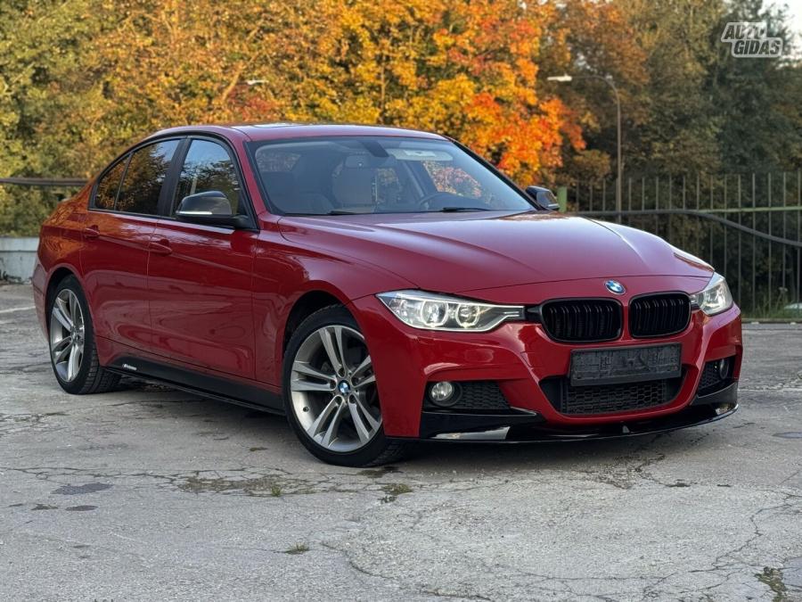 Red BMW 320 2014 in Vilnius, with an engine capacity of 2.00 L and mileage of 131 thousand km for 10900 €, photo 11 on AUTOMOTO.COM.LV