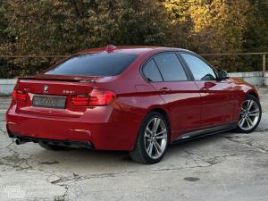 Red BMW 320 2014 in Vilnius, with an engine capacity of 2.00 L and mileage of 131 thousand km for 10900 €, photo 17 on AUTOMOTO.COM.LV