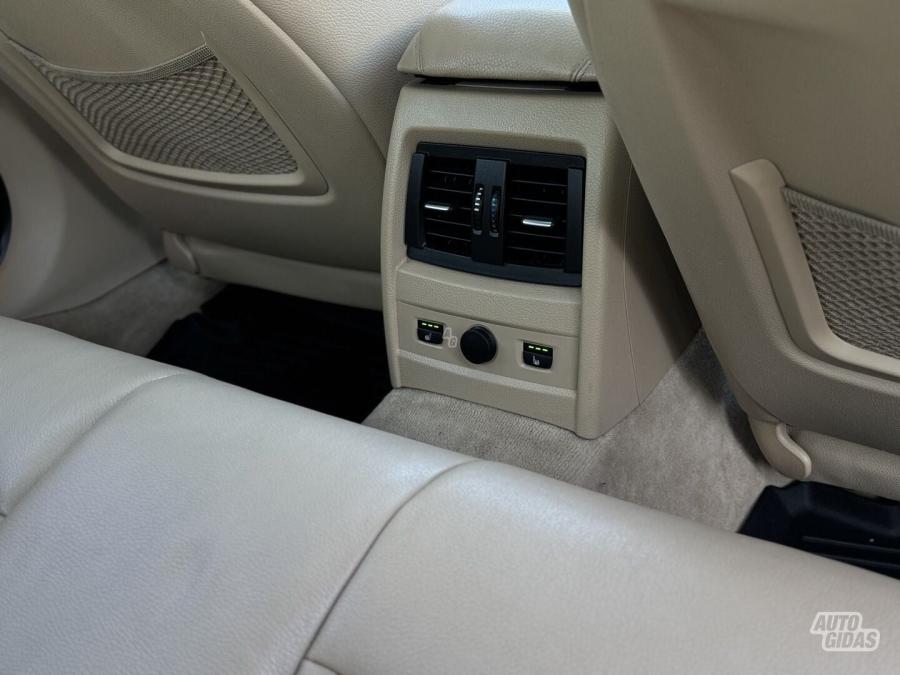 Red BMW 320 2014 in Vilnius, with an engine capacity of 2.00 L and mileage of 131 thousand km for 10900 €, photo 27 on AUTOMOTO.COM.LV