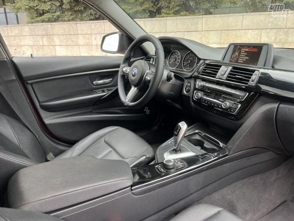 Red BMW 320 2016 in Vilnius, with an engine capacity of 2.00 L and mileage of 119 thousand km for 12300 €, photo 9 on AUTOMOTO.COM.LV