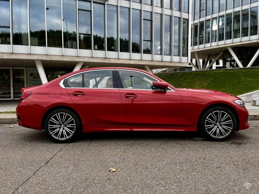 Sarkans BMW 320 2019 Viļņa, ar dzinēja tilpumu 2.00 L un nobraukumu 85 tūkst. km par 26500 €, foto 4 vietnē AUTOMOTO.COM.LV