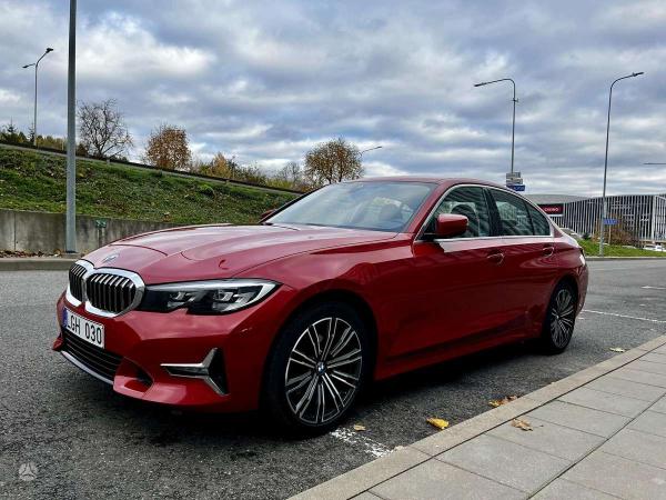 Red BMW 320 2019 in Vilnius, with an engine capacity of 2.00 L and mileage of 85 thousand km for 26500 €, photo 8 on AUTOMOTO.COM.LV