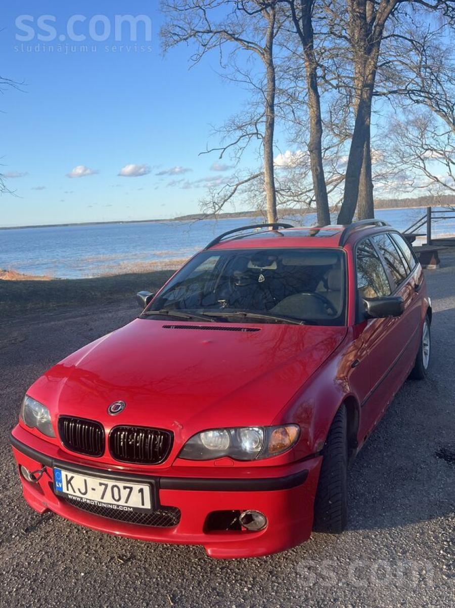 Red BMW 320 2001 in Valmiera, with an engine capacity of 2.00 L and mileage of 314 thousand km for 1500 €, photo 1 on AUTOMOTO.COM.LV