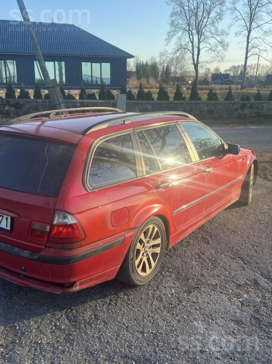 Red BMW 320 2001 in Valmiera, with an engine capacity of 2.00 L and mileage of 314 thousand km for 1500 €, photo 5 on AUTOMOTO.COM.LV