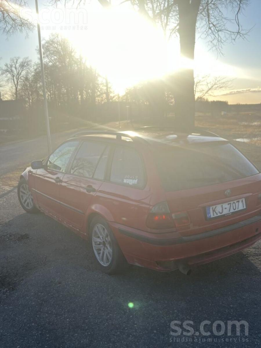 Red BMW 320 2001 in Valmiera, with an engine capacity of 2.00 L and mileage of 314 thousand km for 1500 €, photo 6 on AUTOMOTO.COM.LV