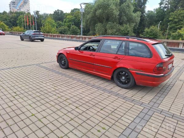 Sarkans BMW 320 2002 Rīga, ar dzinēja tilpumu 2.00 L un nobraukumu 384 tūkst. km par 1200 €, foto 3 vietnē AUTOMOTO.COM.LV