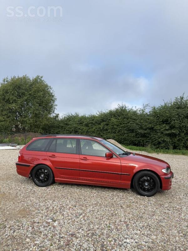 Red BMW 320 2002 in Tukums, with an engine capacity of 2.00 L and mileage of 360 thousand km for 1999 €, photo 3 on AUTOMOTO.COM.LV