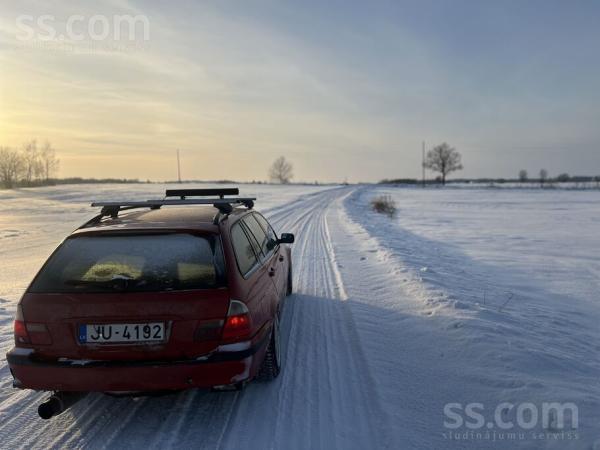 Sarkans BMW 320 2002 Rīga, ar dzinēja tilpumu 2.00 L un nobraukumu 386 tūkst. km par 2400 €, foto 4 vietnē AUTOMOTO.COM.LV