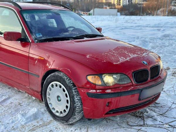 Sarkans BMW 320 2003 Viļņa, ar dzinēja tilpumu 2.20 L un nobraukumu 430 tūkst. km par 2250 €, foto 5 vietnē AUTOMOTO.COM.LV